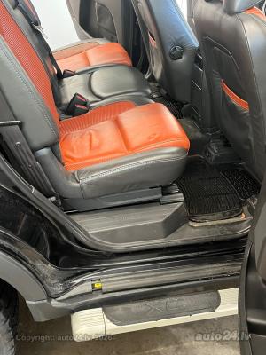 Black Volvo XC90 2006 in Mustvee, with an engine capacity of 2.40 L and mileage of 331 thousand km for 5850 €, photo 12 on AUTOMOTO.COM.LV