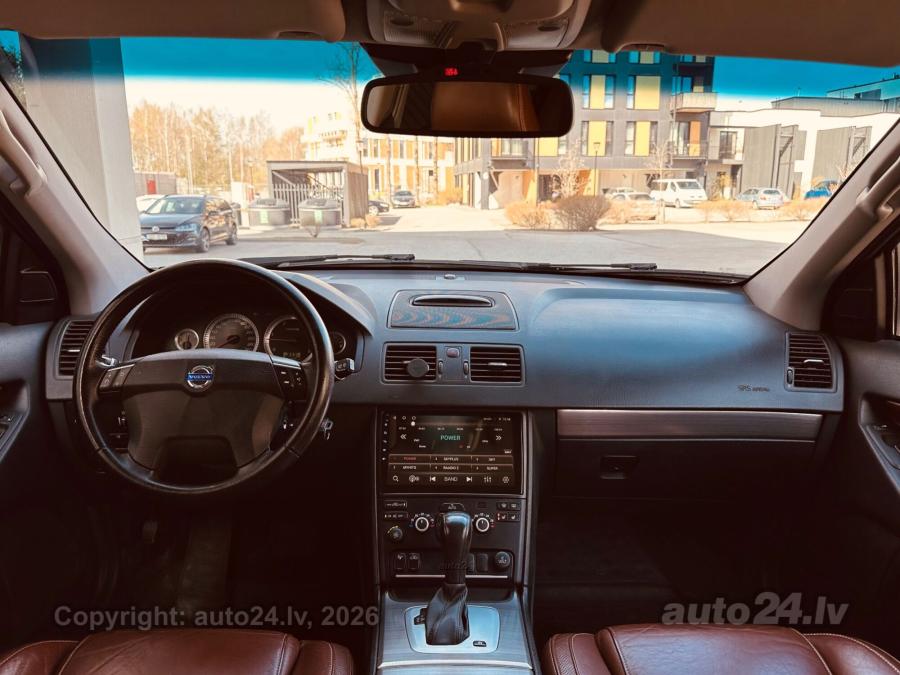 Черный Вольво ХС90 2006 в Тарту, объемом двигателя 2.40 л и пробегом 390 тыс. км за 6200 €, фото 13 на AUTOMOTO.COM.LV