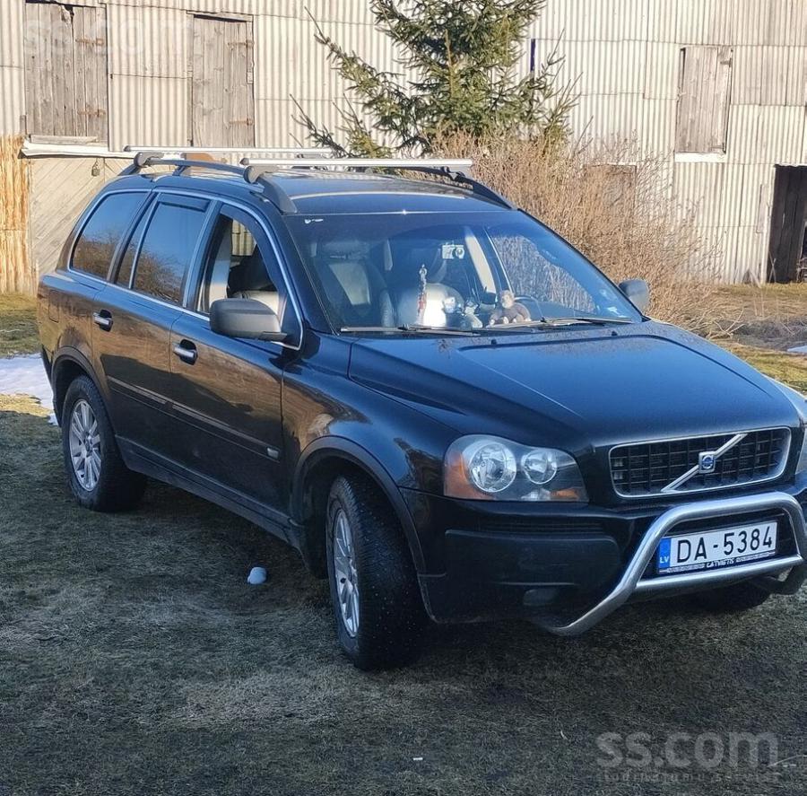 Black Volvo XC90 2006 in Saldus, with an engine capacity of 2.40 L and mileage of 366 thousand km for 4000 €, photo 5 on AUTOMOTO.COM.LV