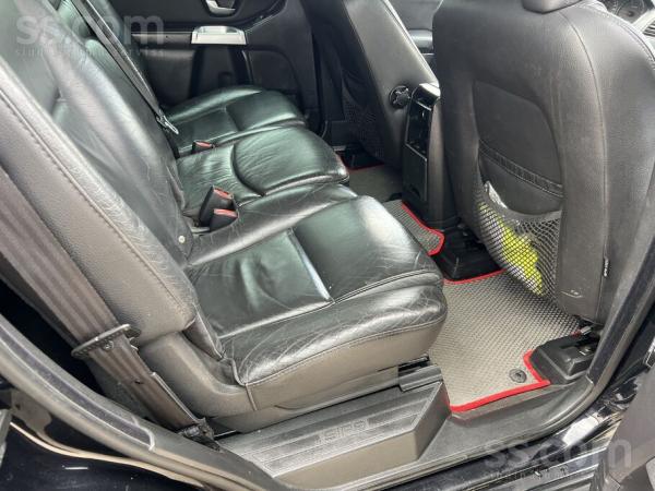 Melns Volvo XC90 2006 Rēzekne, ar dzinēja tilpumu 2.40 L un nobraukumu 385 tūkst. km par 4950 €, foto 10 vietnē AUTOMOTO.COM.LV