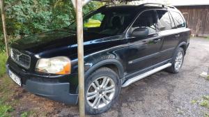 Melns Volvo XC90 2006 Rīga, ar dzinēja tilpumu 2.40 L un nobraukumu 365 tūkst. km par 3700 €, foto  vietnē AUTOMOTO.COM.LV