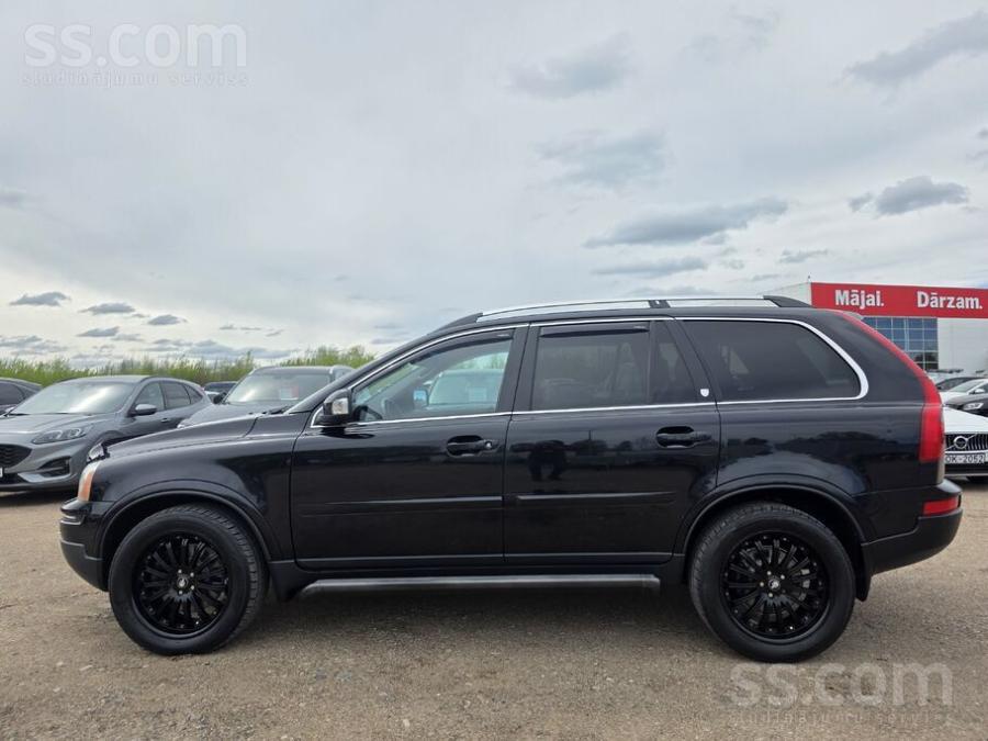 Melns Volvo XC90 2006 Daugavpils, ar dzinēja tilpumu 2.40 L un nobraukumu 0 tūkst. km par 5650 €, foto 5 vietnē AUTOMOTO.COM.LV