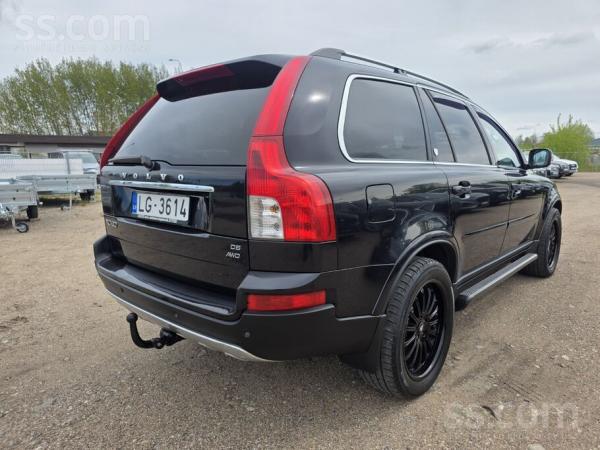 Black Volvo XC90 2006 in Daugavpils, with an engine capacity of 2.40 L and mileage of 0 thousand km for 5650 €, photo 7 on AUTOMOTO.COM.LV
