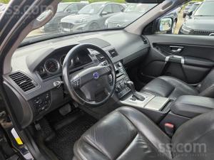 Melns Volvo XC90 2006 Daugavpils, ar dzinēja tilpumu 2.40 L un nobraukumu 0 tūkst. km par 5650 €, foto 22 vietnē AUTOMOTO.COM.LV