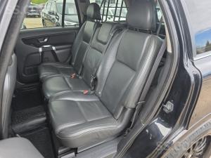 Melns Volvo XC90 2006 Daugavpils, ar dzinēja tilpumu 2.40 L un nobraukumu 0 tūkst. km par 5650 €, foto 23 vietnē AUTOMOTO.COM.LV