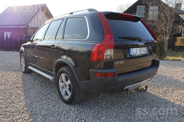 Melns Volvo XC90 2006 Rīga, ar dzinēja tilpumu 2.40 L un nobraukumu 331 tūkst. km par 3490 €, foto 5 vietnē AUTOMOTO.COM.LV