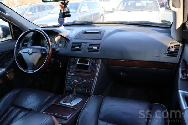 Melns Volvo XC90 2006 Rīga, ar dzinēja tilpumu 2.40 L un nobraukumu 331 tūkst. km par 3490 €, foto 9 vietnē AUTOMOTO.COM.LV