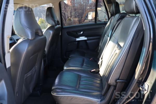 Melns Volvo XC90 2006 Rīga, ar dzinēja tilpumu 2.40 L un nobraukumu 331 tūkst. km par 3490 €, foto 10 vietnē AUTOMOTO.COM.LV