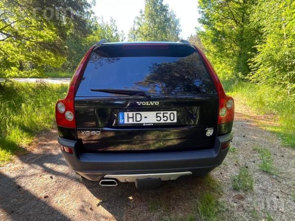 Melns Volvo XC90 2006 Rīga, ar dzinēja tilpumu 2.40 L un nobraukumu 330 tūkst. km par 6755 €, foto 6 vietnē AUTOMOTO.COM.LV