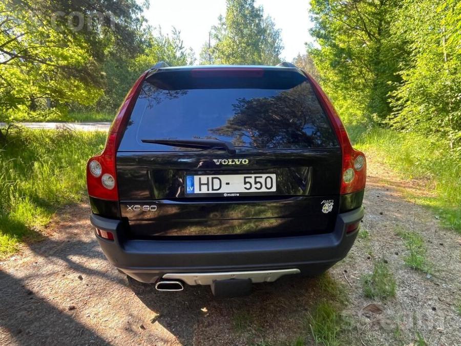 Melns Volvo XC90 2006 Rīga, ar dzinēja tilpumu 2.40 L un nobraukumu 330 tūkst. km par 6755 €, foto 7 vietnē AUTOMOTO.COM.LV