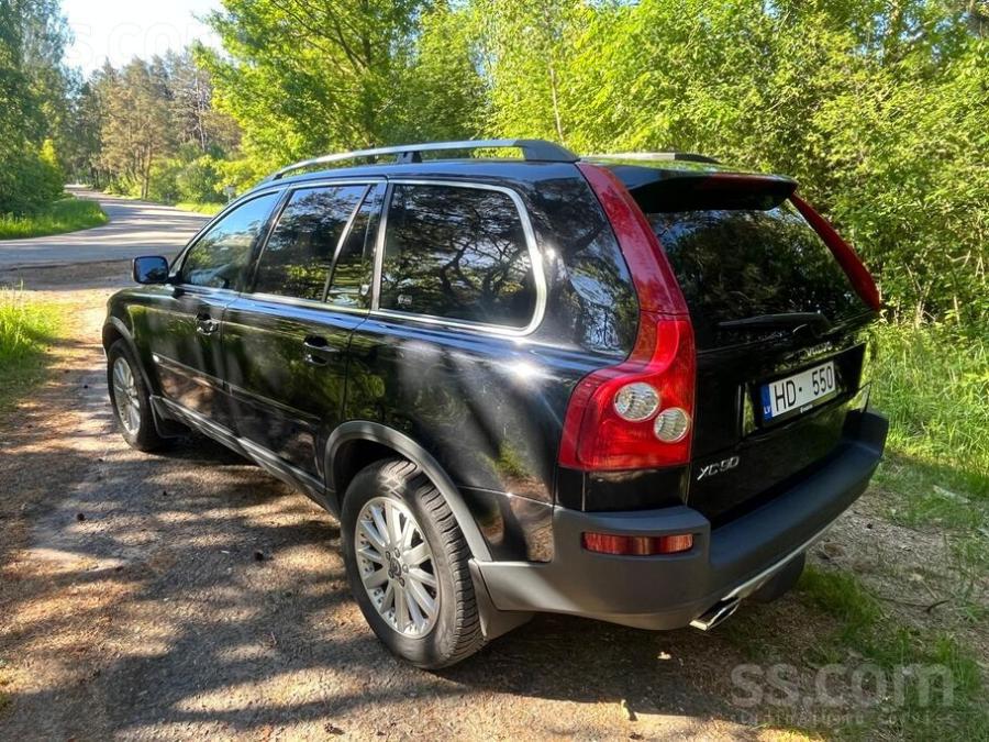 Melns Volvo XC90 2006 Rīga, ar dzinēja tilpumu 2.40 L un nobraukumu 330 tūkst. km par 6755 €, foto 8 vietnē AUTOMOTO.COM.LV
