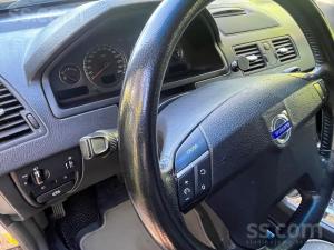 Melns Volvo XC90 2006 Rīga, ar dzinēja tilpumu 2.40 L un nobraukumu 330 tūkst. km par 6755 €, foto 19 vietnē AUTOMOTO.COM.LV
