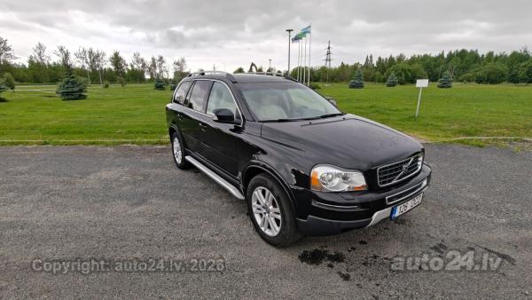 Black Volvo XC90 2006 in Maardu, with an engine capacity of 2.40 L and mileage of 263 thousand km for 6500 €, photo 3 on AUTOMOTO.COM.LV