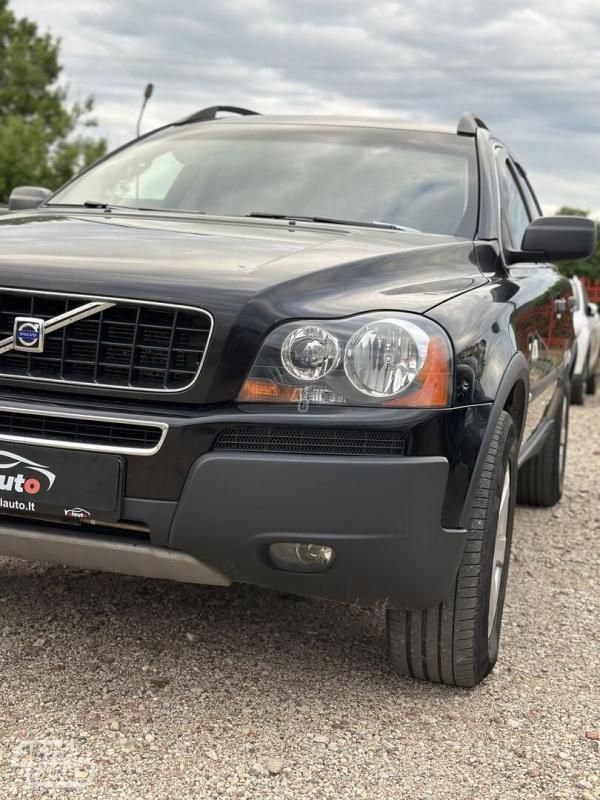 Black Volvo XC90 2006 in Pabrade, with an engine capacity of 2.40 L and mileage of 400 thousand km for 3650 €, photo 8 on AUTOMOTO.COM.LV