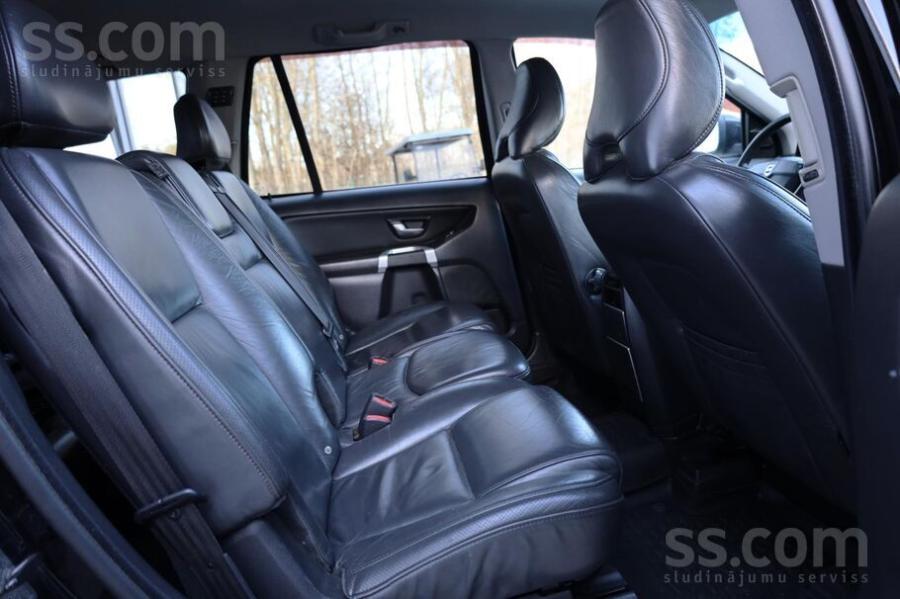 Melns Volvo XC90 2006 Rīga, ar dzinēja tilpumu 2.40 L un nobraukumu 0 tūkst. km par 4995 €, foto 14 vietnē AUTOMOTO.COM.LV