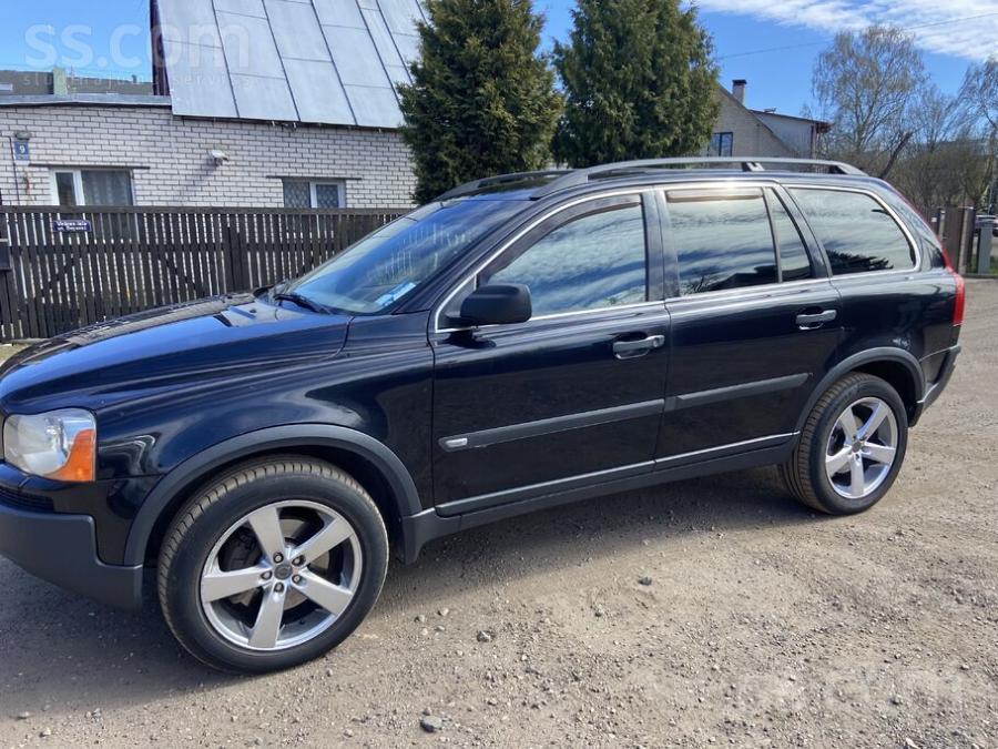 Black Volvo XC90 2006 in Riga, with an engine capacity of 2.40 L and mileage of 470 thousand km for 4950 €, photo 10 on AUTOMOTO.COM.LV