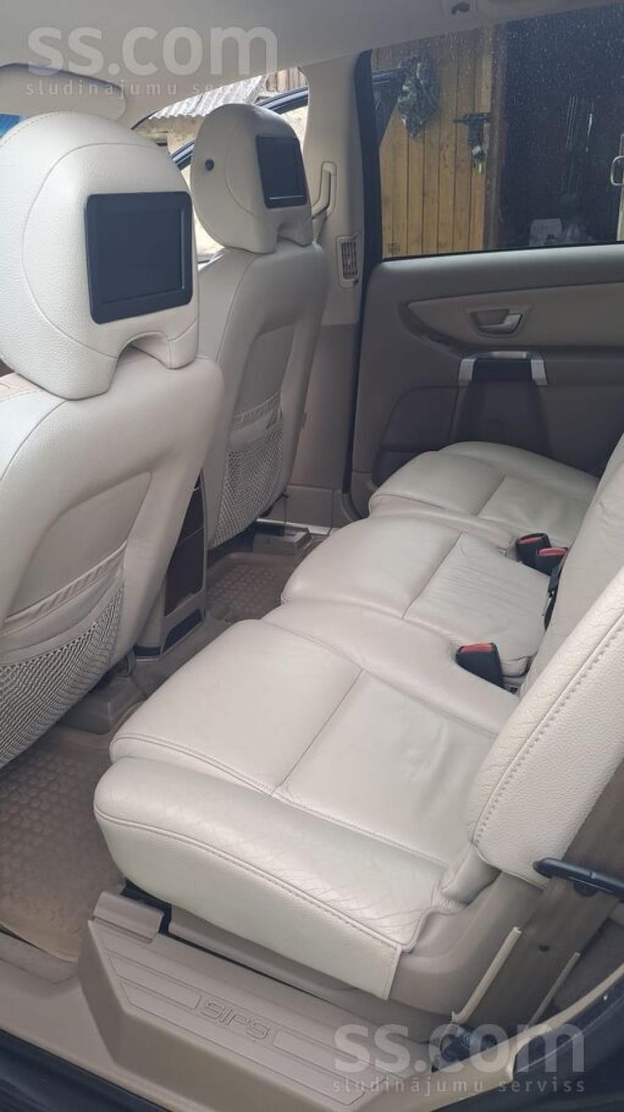 Melns Volvo XC90 2006 Alūksne, ar dzinēja tilpumu 2.40 L un nobraukumu 309 tūkst. km par 5100 €, foto 10 vietnē AUTOMOTO.COM.LV