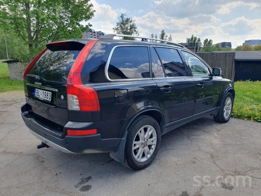 Melns Volvo XC90 2006 Rīga, ar dzinēja tilpumu 2.40 L un nobraukumu 345 tūkst. km par 5750 €, foto 9 vietnē AUTOMOTO.COM.LV