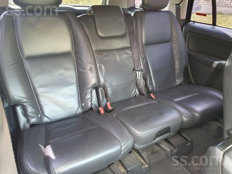 Melns Volvo XC90 2006 Rīga, ar dzinēja tilpumu 2.40 L un nobraukumu 345 tūkst. km par 5750 €, foto 16 vietnē AUTOMOTO.COM.LV