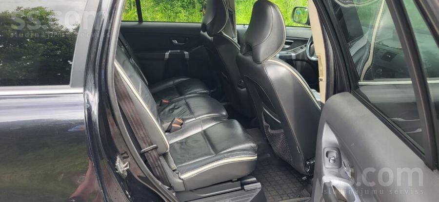 Melns Volvo XC90 2006 Tukums, ar dzinēja tilpumu 2.40 L un nobraukumu 386 tūkst. km par 4990 €, foto 11 vietnē AUTOMOTO.COM.LV