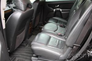 Black Volvo XC90 2006 in Riga, with an engine capacity of 2.40 L and mileage of 250 thousand km for 7250 €, photo 17 on AUTOMOTO.COM.LV