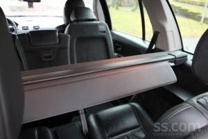 Black Volvo XC90 2006 in Riga, with an engine capacity of 2.40 L and mileage of 250 thousand km for 7250 €, photo 19 on AUTOMOTO.COM.LV