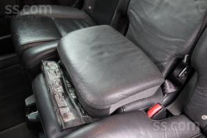 Black Volvo XC90 2006 in Riga, with an engine capacity of 2.40 L and mileage of 250 thousand km for 7250 €, photo 20 on AUTOMOTO.COM.LV