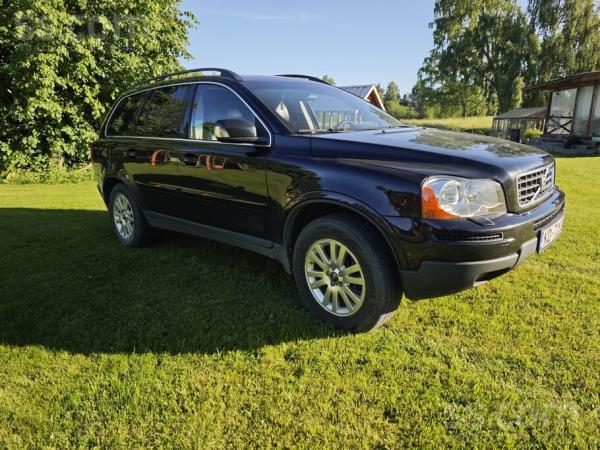Black Volvo XC90 2006 in Valmiera, with an engine capacity of 2.40 L and mileage of 357 thousand km for 5700 €, photo 4 on AUTOMOTO.COM.LV