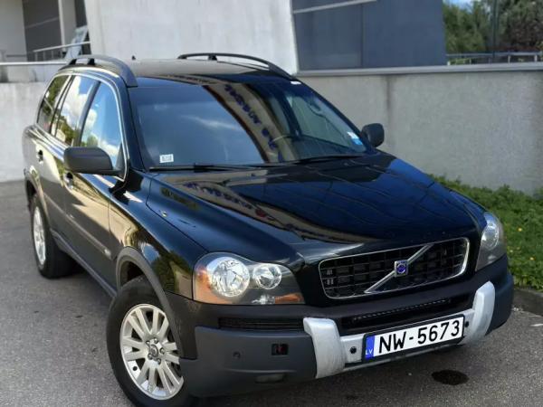 Black Volvo XC90 2006 in Riga, with an engine capacity of 2.40 L and mileage of 280 thousand km for 4290 €, photo 1 on AUTOMOTO.COM.LV