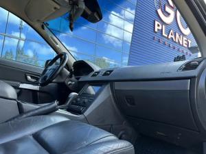 Black Volvo XC90 2006 in Riga, with an engine capacity of 2.40 L and mileage of 280 thousand km for 4290 €, photo 18 on AUTOMOTO.COM.LV