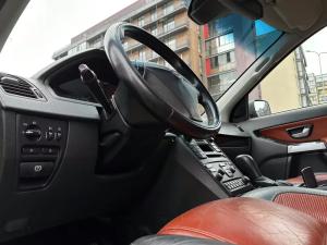 Black Volvo XC90 2006 in Riga, with an engine capacity of 2.40 L and mileage of 349 thousand km for 3690 €, photo 23 on AUTOMOTO.COM.LV