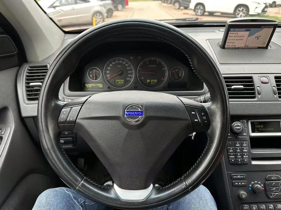 Black Volvo XC90 2006 in Riga, with an engine capacity of 2.40 L and mileage of 349 thousand km for 3690 €, photo 25 on AUTOMOTO.COM.LV