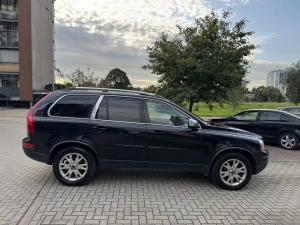 Melns Volvo XC90 2006 Rīga, ar dzinēja tilpumu 2.40 L un nobraukumu 324 tūkst. km par 3990 €, foto 7 vietnē AUTOMOTO.COM.LV