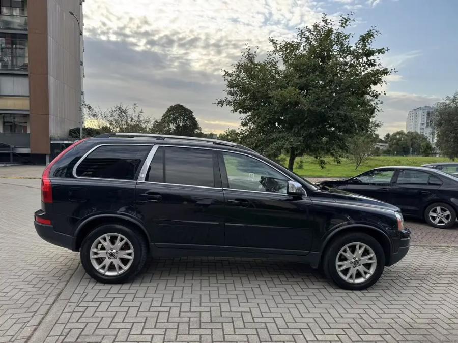 Melns Volvo XC90 2006 Rīga, ar dzinēja tilpumu 2.40 L un nobraukumu 324 tūkst. km par 3990 €, foto 7 vietnē AUTOMOTO.COM.LV
