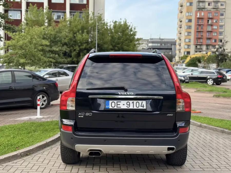 Melns Volvo XC90 2006 Rīga, ar dzinēja tilpumu 2.40 L un nobraukumu 324 tūkst. km par 3990 €, foto 8 vietnē AUTOMOTO.COM.LV
