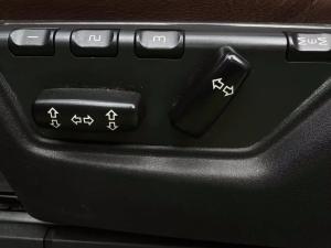 Melns Volvo XC90 2006 Rīga, ar dzinēja tilpumu 2.40 L un nobraukumu 324 tūkst. km par 3990 €, foto 27 vietnē AUTOMOTO.COM.LV