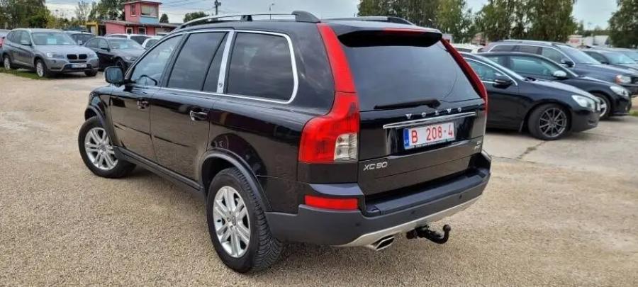 Melns Volvo XC90 2006 Rīga, ar dzinēja tilpumu 2.40 L un nobraukumu 274 tūkst. km par 8900 €, foto 7 vietnē AUTOMOTO.COM.LV