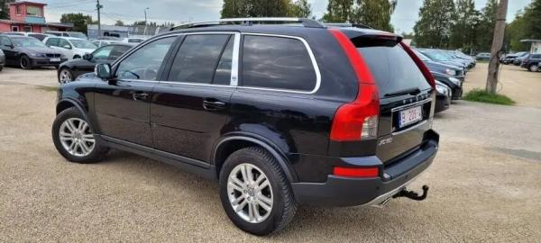 Melns Volvo XC90 2006 Rīga, ar dzinēja tilpumu 2.40 L un nobraukumu 274 tūkst. km par 8900 €, foto 7 vietnē AUTOMOTO.COM.LV