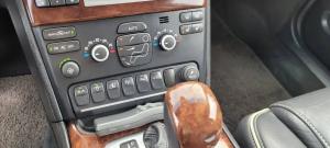 Melns Volvo XC90 2006 Rīga, ar dzinēja tilpumu 2.40 L un nobraukumu 274 tūkst. km par 8900 €, foto 32 vietnē AUTOMOTO.COM.LV