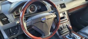 Black Volvo XC90 2006 in Riga, with an engine capacity of 2.40 L and mileage of 248 thousand km for 8900 €, photo 31 on AUTOMOTO.COM.LV