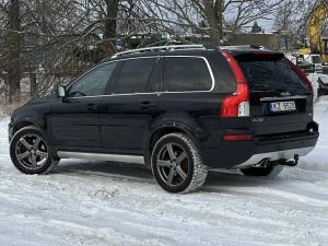 Black Volvo XC90 2006 in Riga, with an engine capacity of 2.40 L and mileage of 340 thousand km for 5100 €, photo 7 on AUTOMOTO.COM.LV