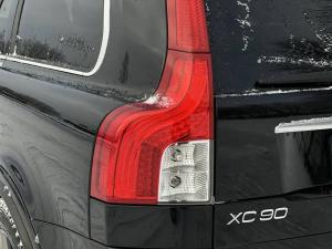 Black Volvo XC90 2006 in Riga, with an engine capacity of 2.40 L and mileage of 340 thousand km for 5100 €, photo 33 on AUTOMOTO.COM.LV