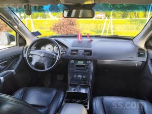 Melns Volvo XC90 2006 Jelgava, ar dzinēja tilpumu 2.40 L un nobraukumu 301 tūkst. km par 6000 €, foto 5 vietnē AUTOMOTO.COM.LV