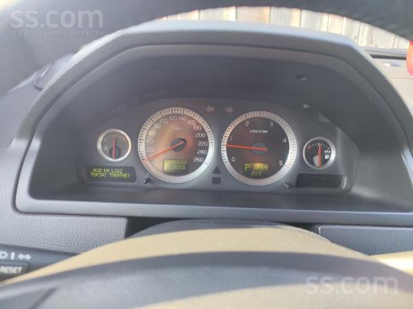 Melns Volvo XC90 2006 Jelgava, ar dzinēja tilpumu 2.40 L un nobraukumu 301 tūkst. km par 6000 €, foto 9 vietnē AUTOMOTO.COM.LV