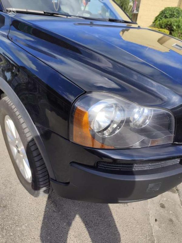 Melns Volvo XC90 2006 Radviliškis, ar dzinēja tilpumu 2.40 L un nobraukumu 300 tūkst. km par 5500 €, foto 4 vietnē AUTOMOTO.COM.LV