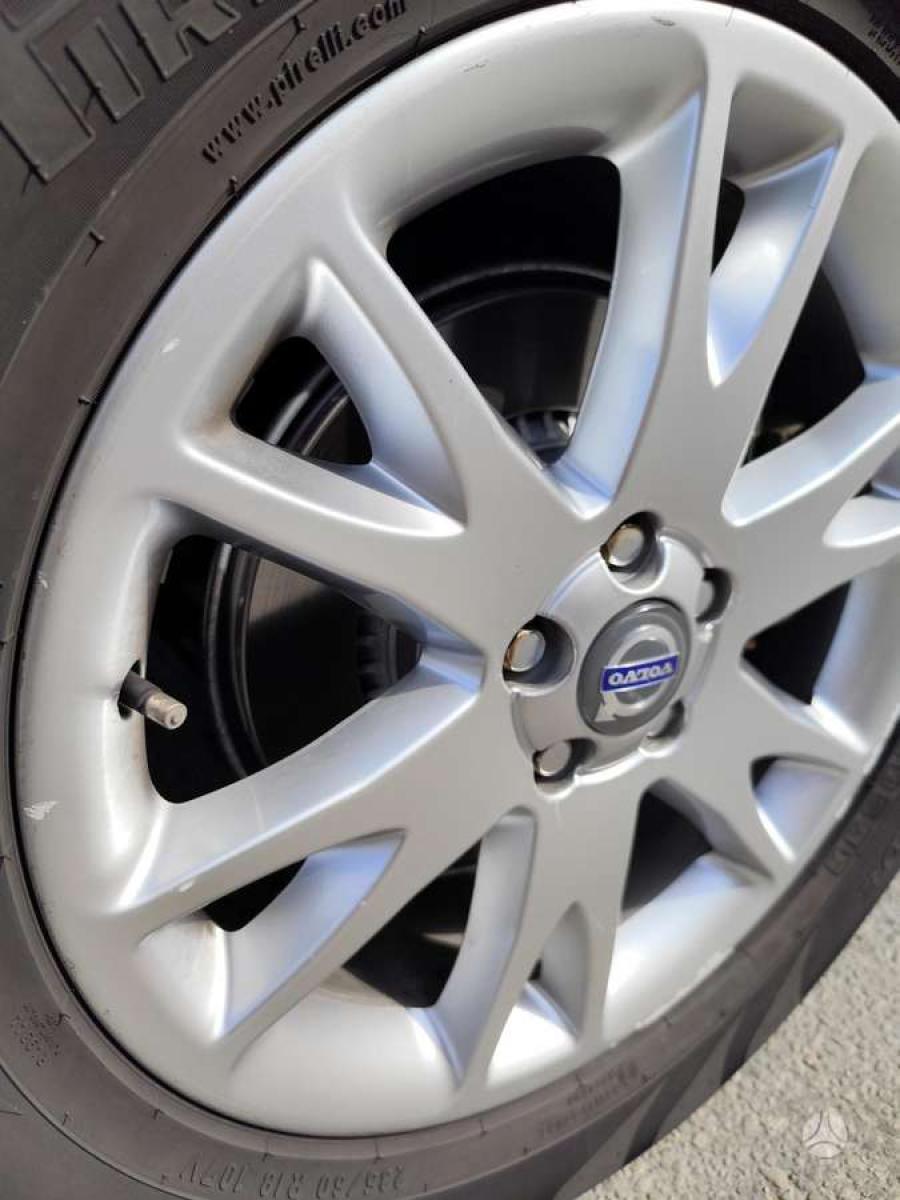 Melns Volvo XC90 2006 Radviliškis, ar dzinēja tilpumu 2.40 L un nobraukumu 300 tūkst. km par 5500 €, foto 6 vietnē AUTOMOTO.COM.LV