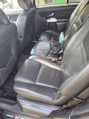 Melns Volvo XC90 2006 Radviliškis, ar dzinēja tilpumu 2.40 L un nobraukumu 300 tūkst. km par 5500 €, foto 13 vietnē AUTOMOTO.COM.LV