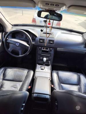 Melns Volvo XC90 2006 Radviliškis, ar dzinēja tilpumu 2.40 L un nobraukumu 300 tūkst. km par 5500 €, foto 16 vietnē AUTOMOTO.COM.LV