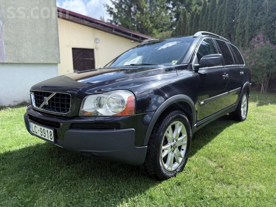 Black Volvo XC90 2006 in Jelgava, with an engine capacity of 2.40 L and mileage of 350 thousand km for 4100 €, photo 1 on AUTOMOTO.COM.LV