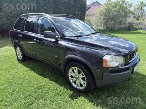 Black Volvo XC90 2006 in Jelgava, with an engine capacity of 2.40 L and mileage of 350 thousand km for 4100 €, photo 3 on AUTOMOTO.COM.LV